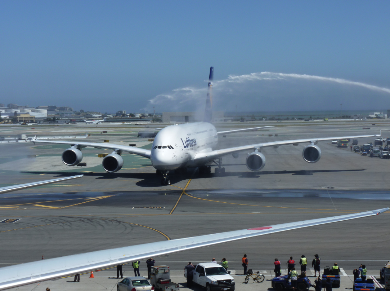 A380 lands at San Francisco | CAPA